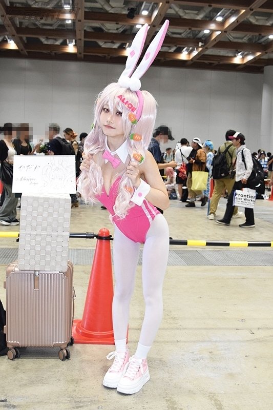 【C104】コスプレ写真レポート①伊織もえさん扮する『NIKKE』バイパーも！『ホロライブ』『このすば』『ワンピース』『原神』など！1日目（2024年8月11日）編【コミケ104／2024夏 ...