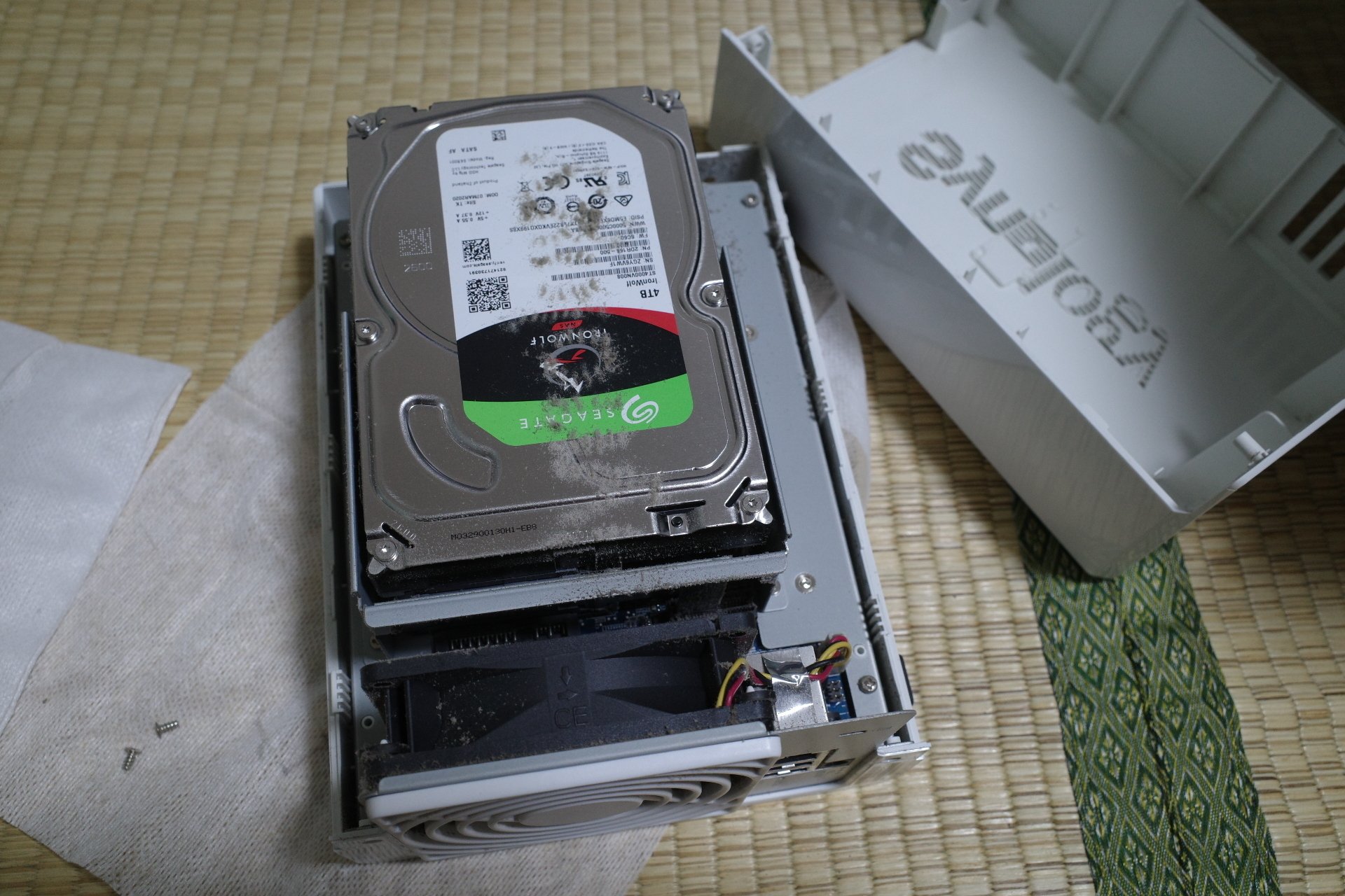 NAS(DS218j)のHDDを交換した話|VINCENT2GB NAS(DS218j)のHDDを交換した話|VINCENT2GB
