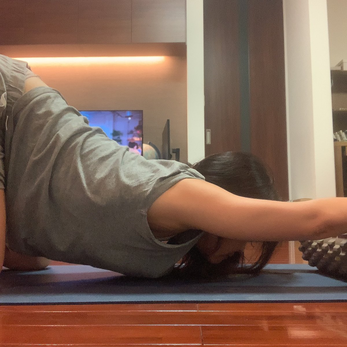 ダイエットを加速させる猫背改善｜【RAKU】Elly式養生ダイエット認定コンサルタント