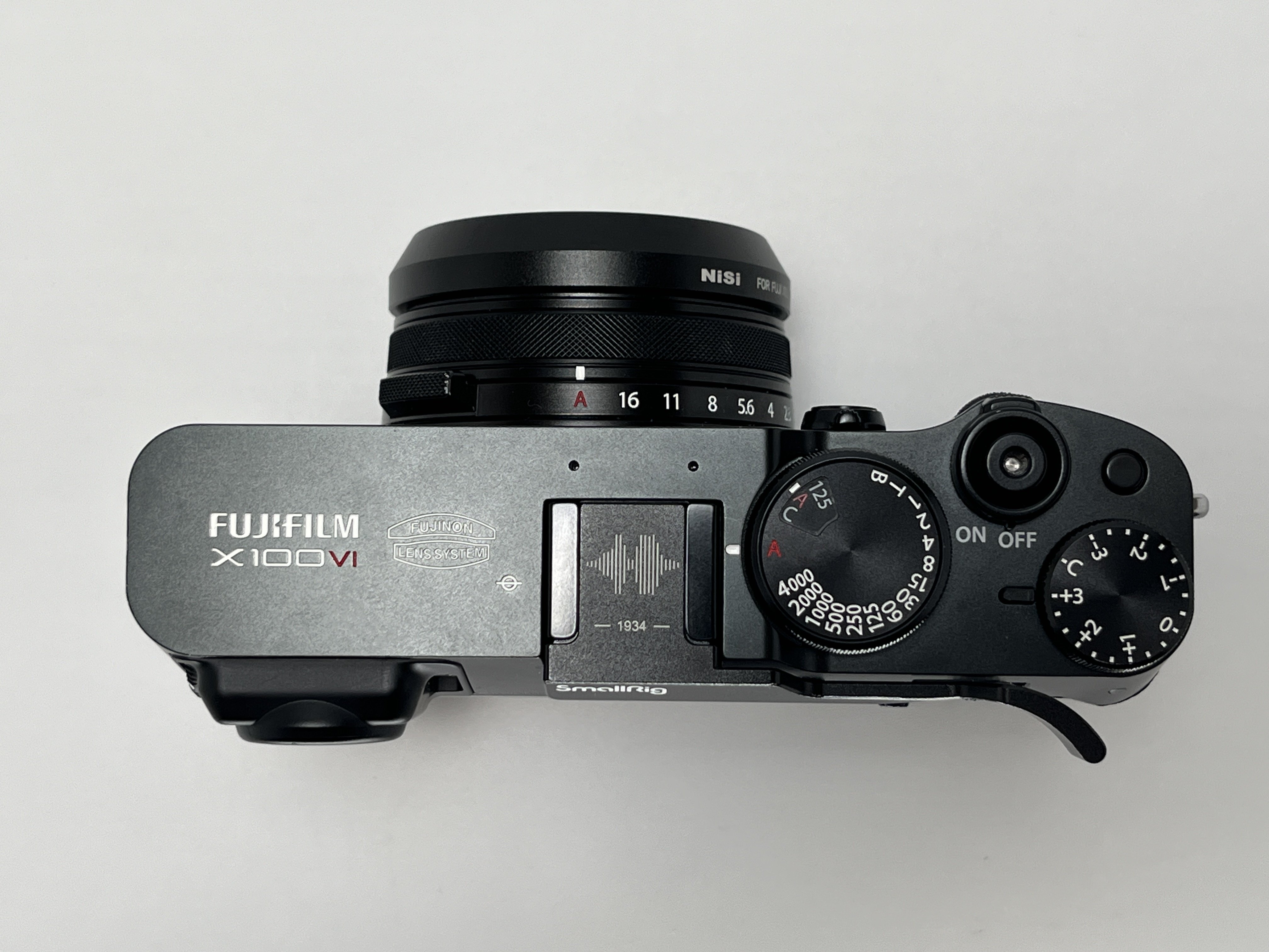 FUJIFILM X100VIにグリップを付けてみた話|KuroBox FUJIFILM X100VIにグリップを付けてみた話|KuroBox