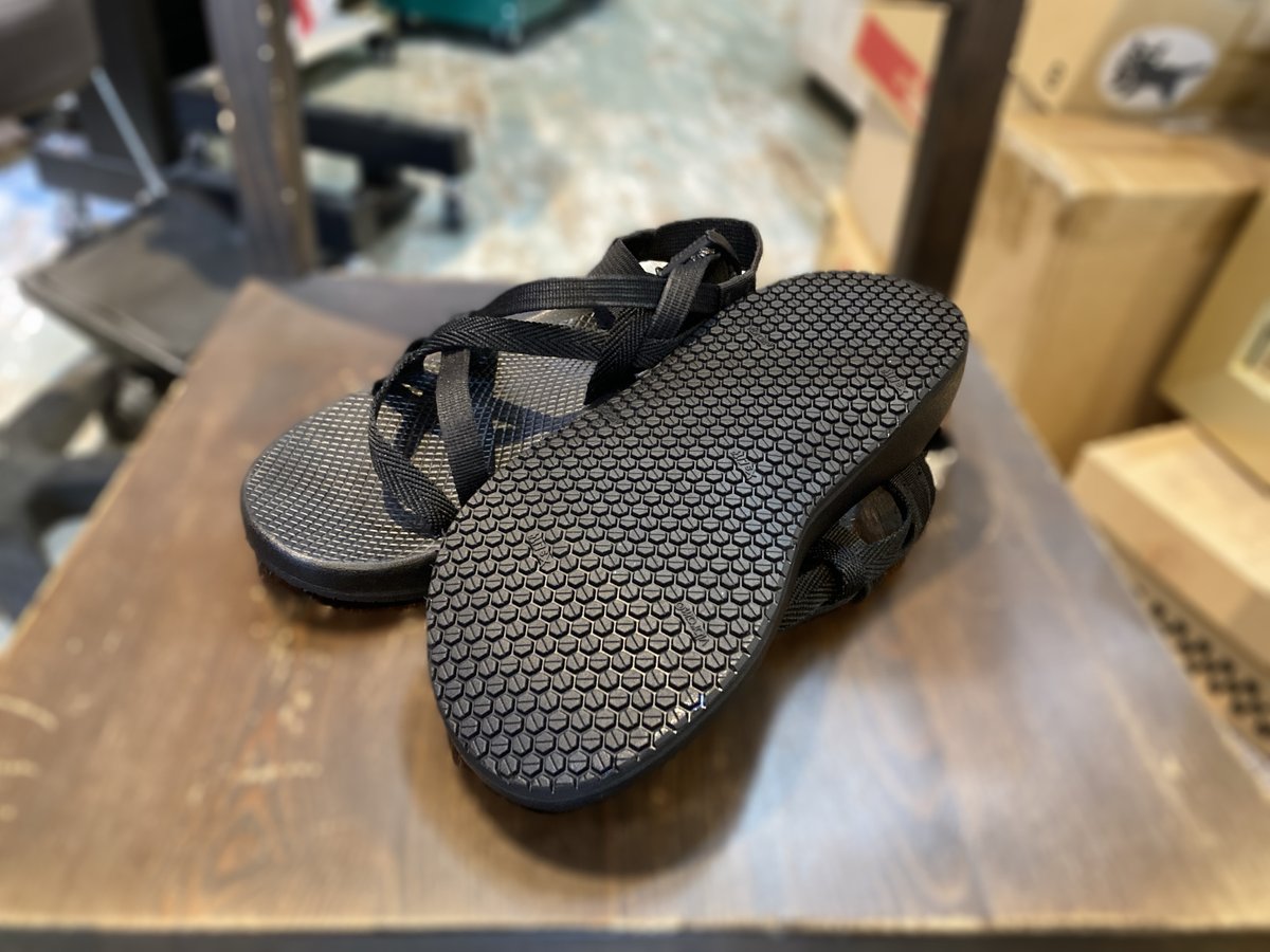 【サンダルのリソール/ソール交換】CHACOサンダルのオールソール｜CREA Repair & Handcrafts/roca