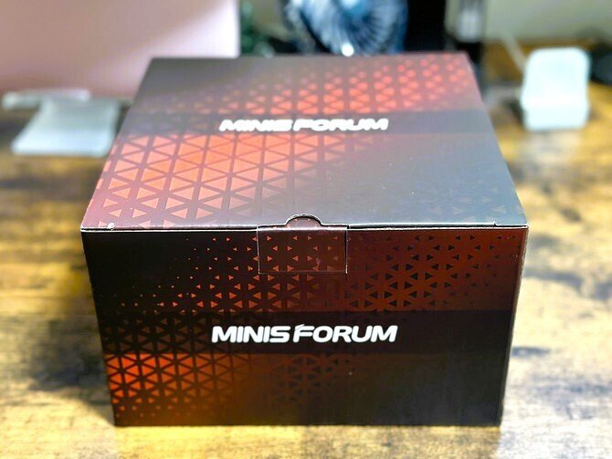 小型ながらも超高性能なミニPC「MINISFORUM UM690S」を購入して 小型ながらも超高性能なミニPC「MINISFORUM UM690S」を購入して