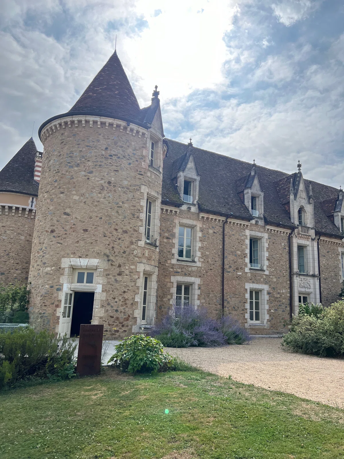 フランス🇫🇷 Domaine des Etangs -Auberge Resorts Collection (Massignac ...