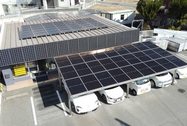 完全自立分散型ソーラーカーポート「E-STATION」のご紹介｜AZAPAエネルギーカンパニー