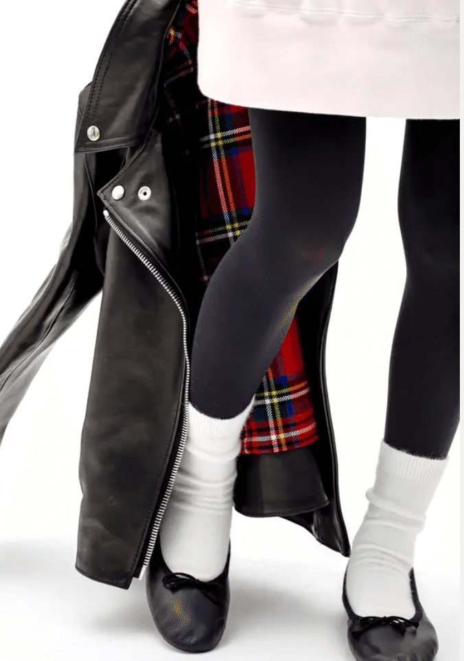 タイツの色の話。無彩色系編｜tabio pen