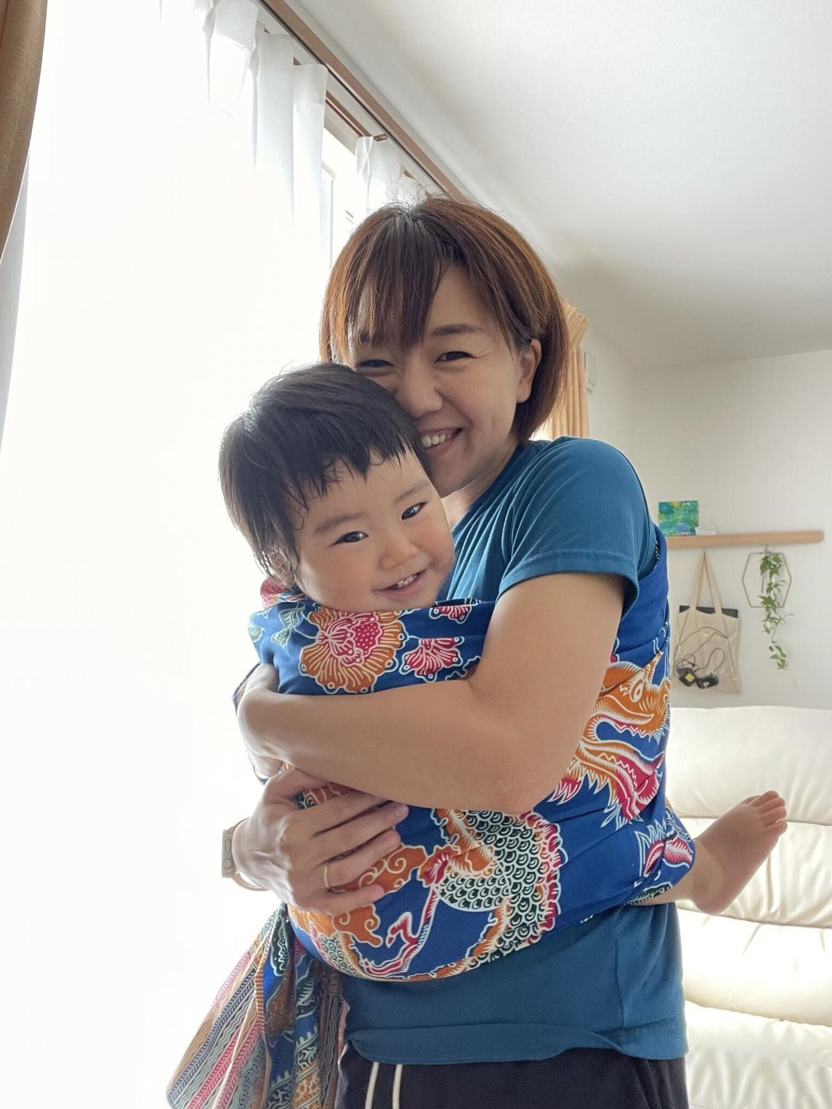 布一枚（カインゲンドン）でできちゃう親子共に気持ちいい～抱っことおんぶ！｜武田 信子 | Nobuko Takeda