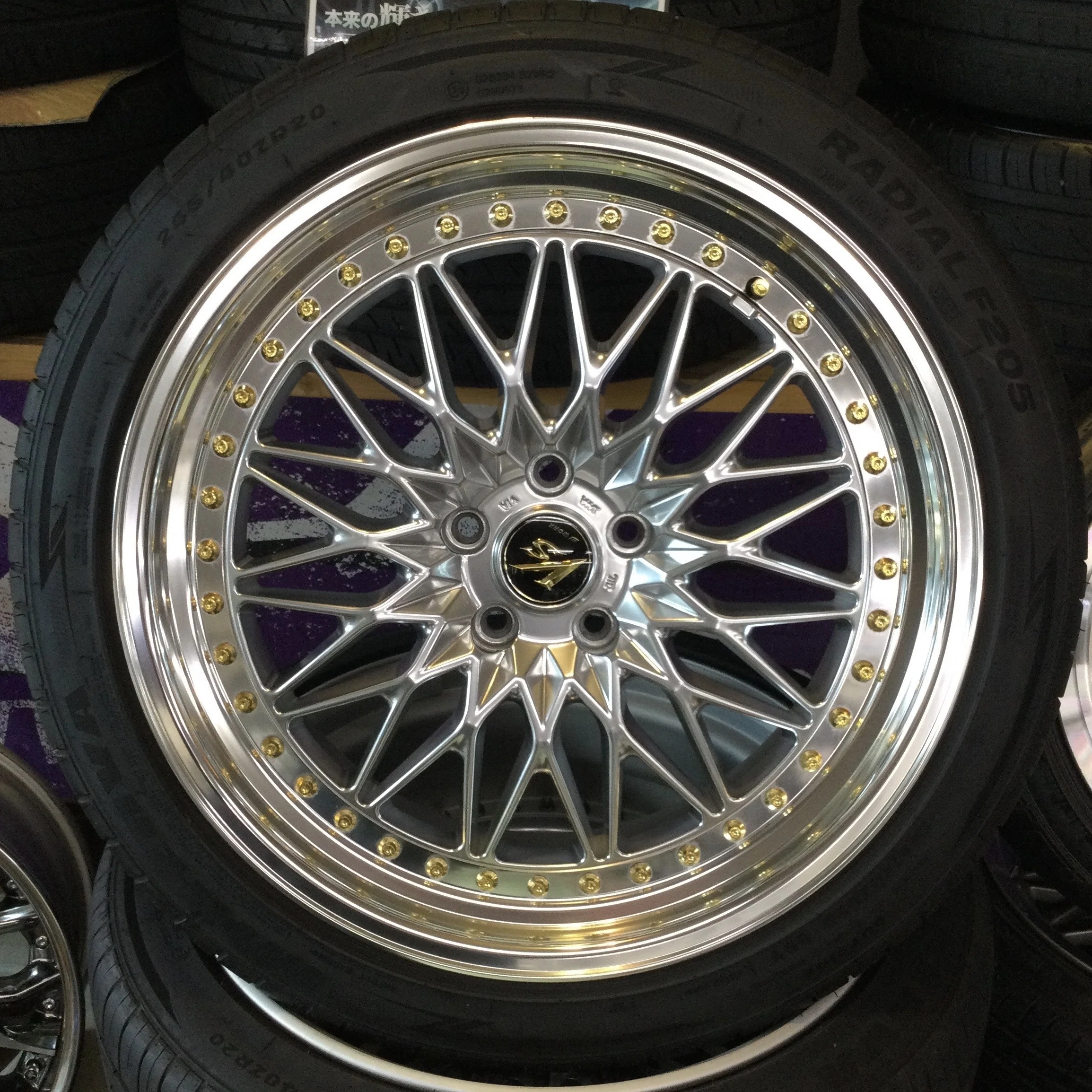 ホイル入荷しました WORK VS-XV SR 20インチ8.5J+40 P.C.D114.3-5Hの4本セット!!★美品★｜Tireshop ...