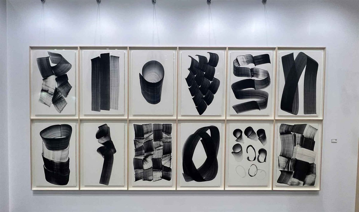 Lee Bae: 炭の芸術と黒の詩情｜すぎた こうき｜アーティスト、書道家