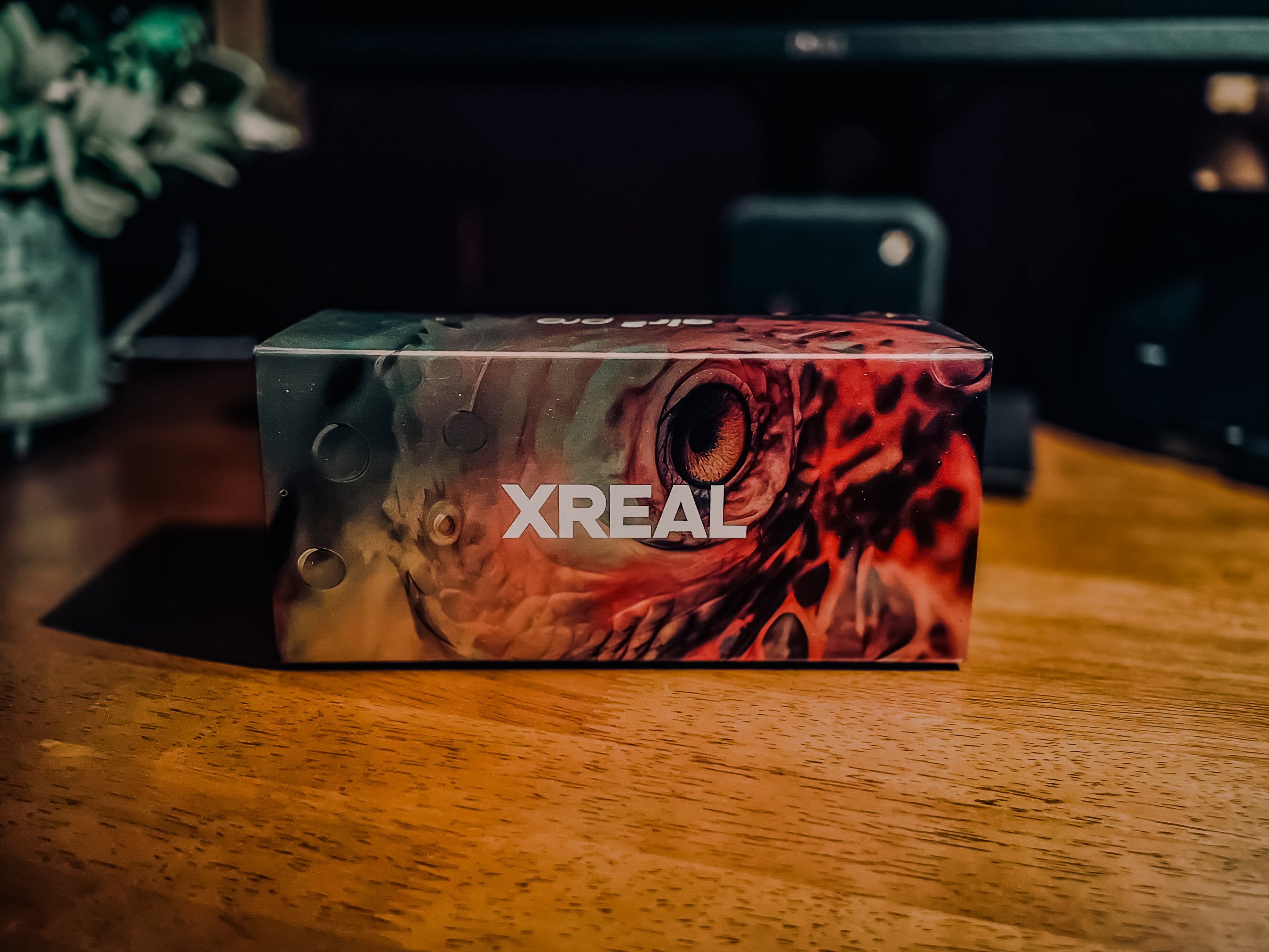 もう…デスクは要らない】 ARグラス『XREAL air 2 Pro』 は もう…デスクは要らない】 ARグラス『XREAL air 2 Pro』 は