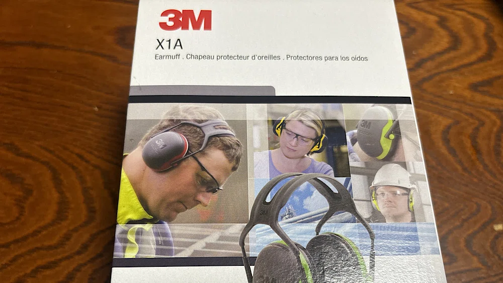 突発性難聴で片耳難聴になった私がイヤーマフを使ってみた（3M "PELTOR"イヤーマフX1Aを買いました）｜石塚環