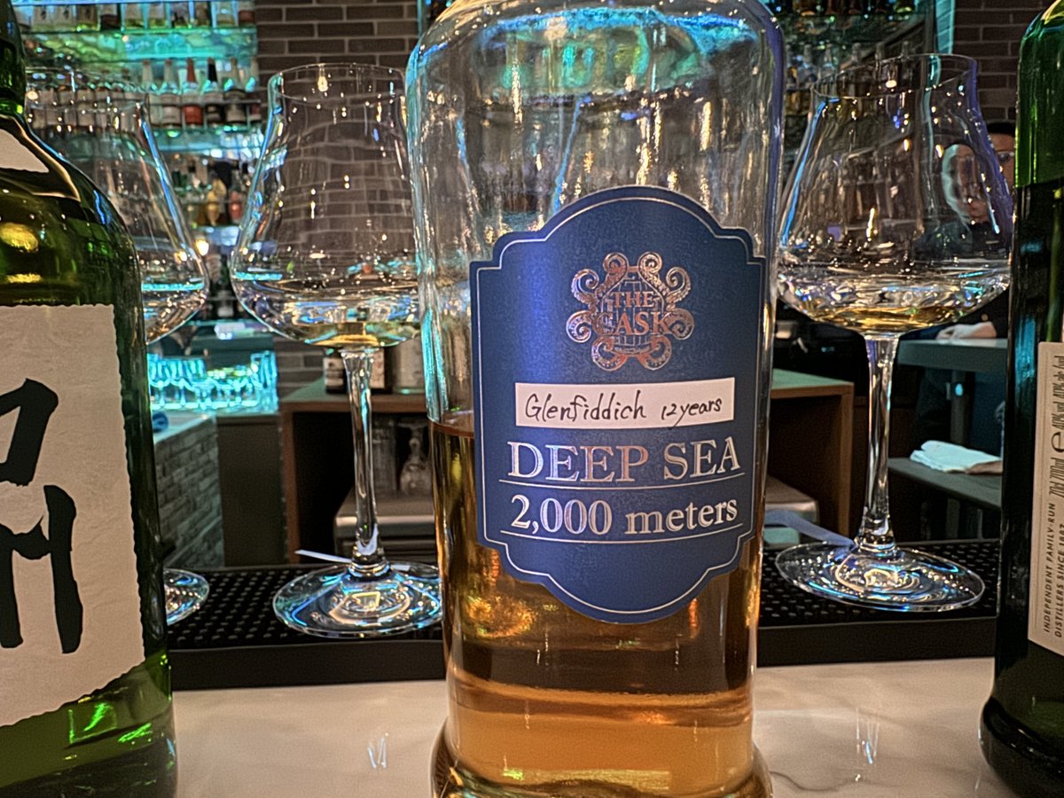 銀座4丁目の隠れ家『THE CASK』で堪能する、深海2,000m熟成ウイスキー『Deep Sea Cask』の魅力｜𝐑𝐞𝐜𝐚𝐥 (りかる)