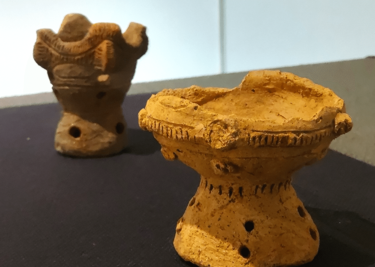 なんだろう？が止まらない！/「縄文時代の不思議な道具」展 :山梨県立考古博物館｜のんてり