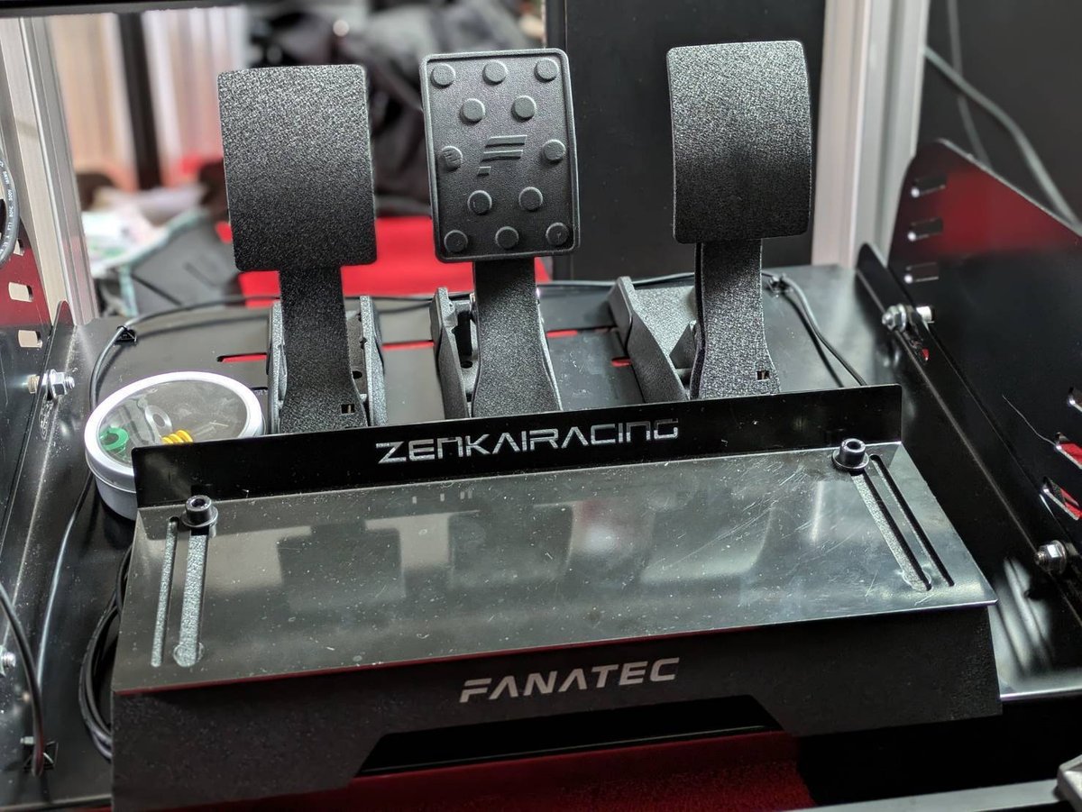 【GT7用筐体】FANATEC DD Extreme＆CSL Elite Pedal導入！｜岡田衛