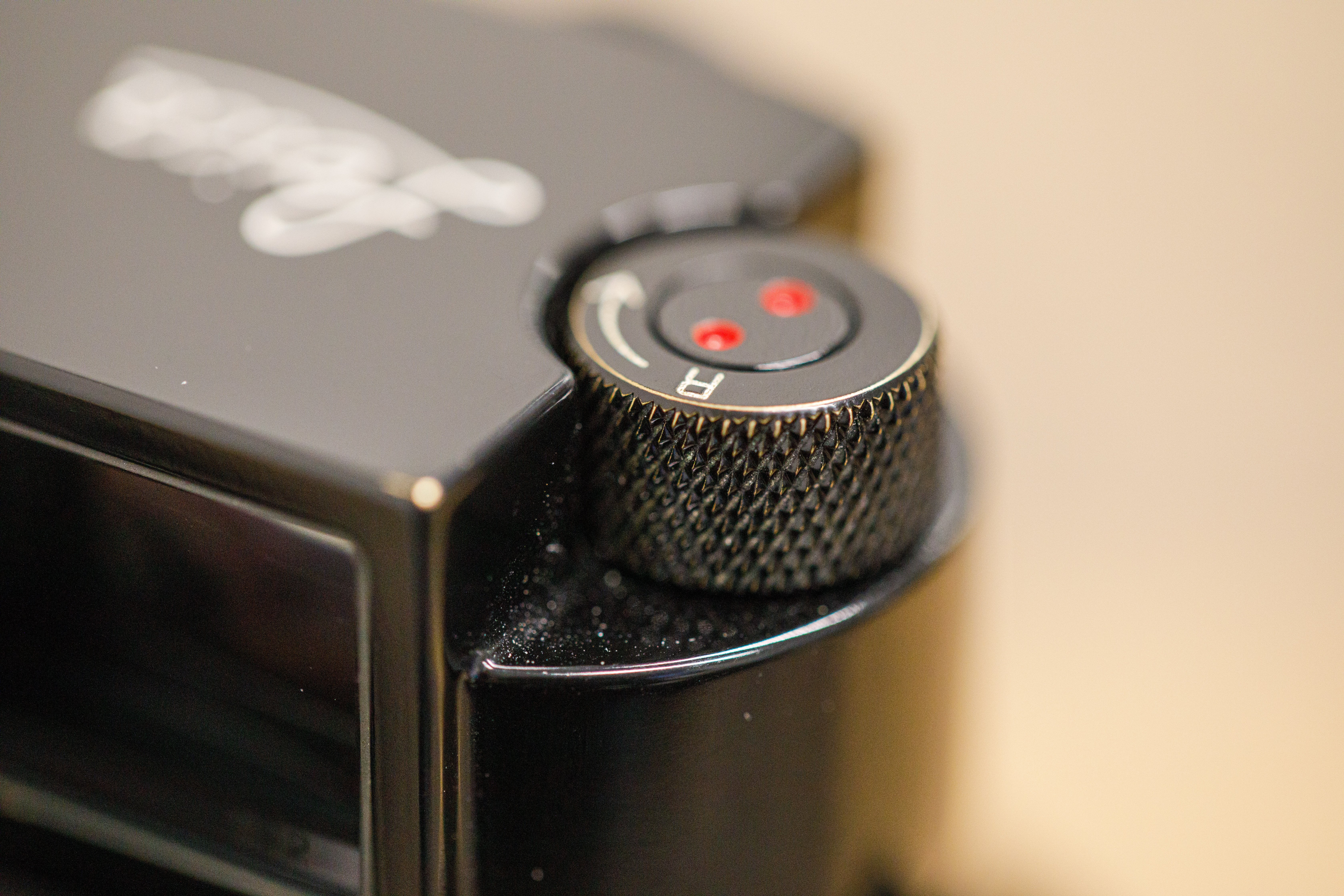 LEICA MP 0.72 ブラックペイントを4年使った感想|MOJA MOJA LEICA MP 0.72 ブラックペイントを4年使った感想|MOJA MOJA