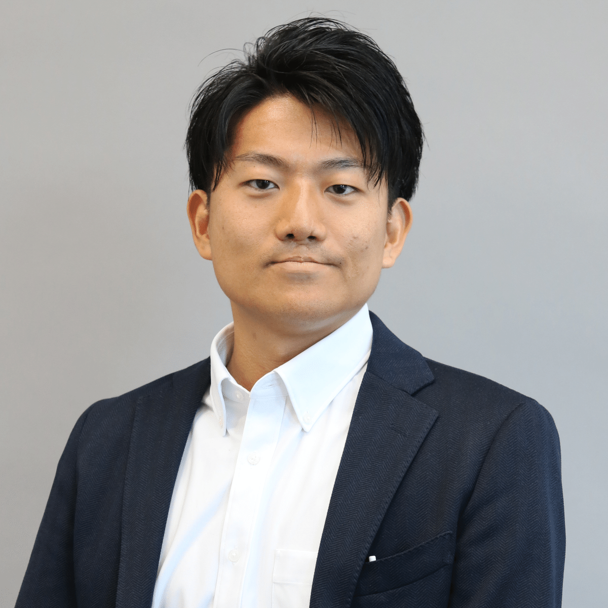 IPO準備の経験が導いた、想いを形にする仕事。元経理担当が語る、コンサルタントとしての成長と可能性｜株式会社WARC