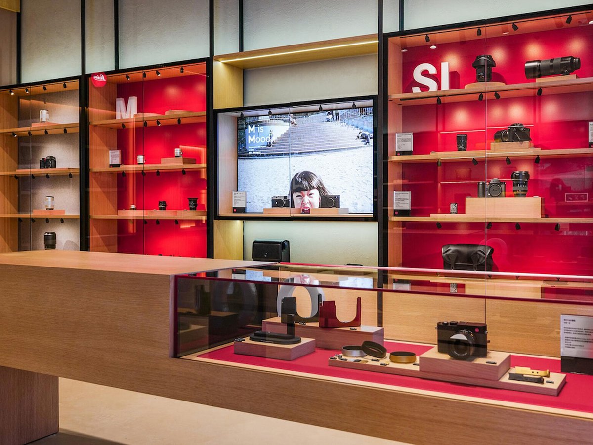 Leica "M is M" ポスター｜Shin Noguchi