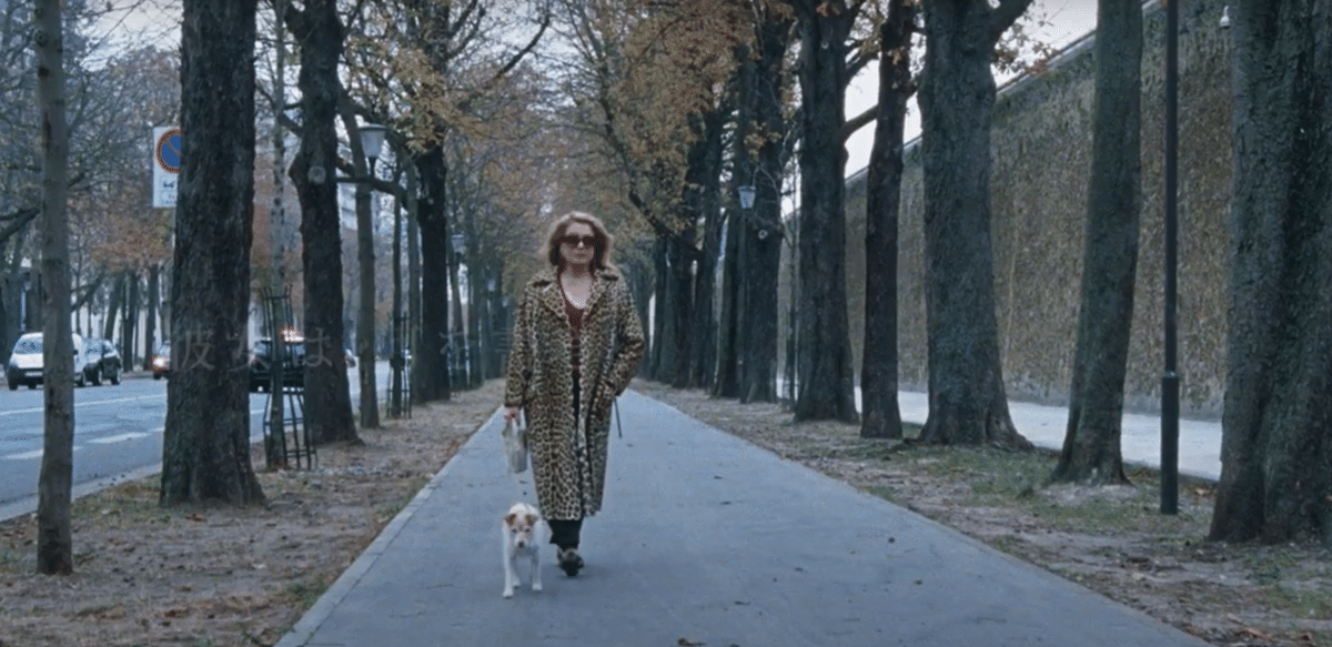 カトリーヌ・ドヌーヴ、亡霊になる｜映画【Spirit World】｜Manuoku