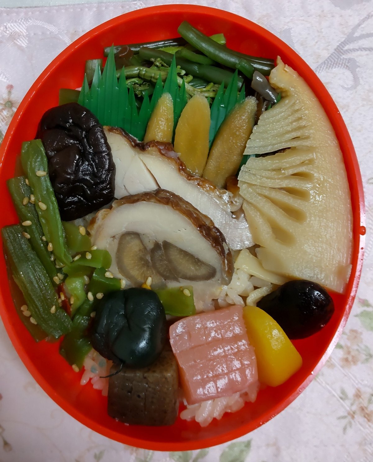 秋の漂い㉙ だるま弁当｜UNWIND&KOMOREBI