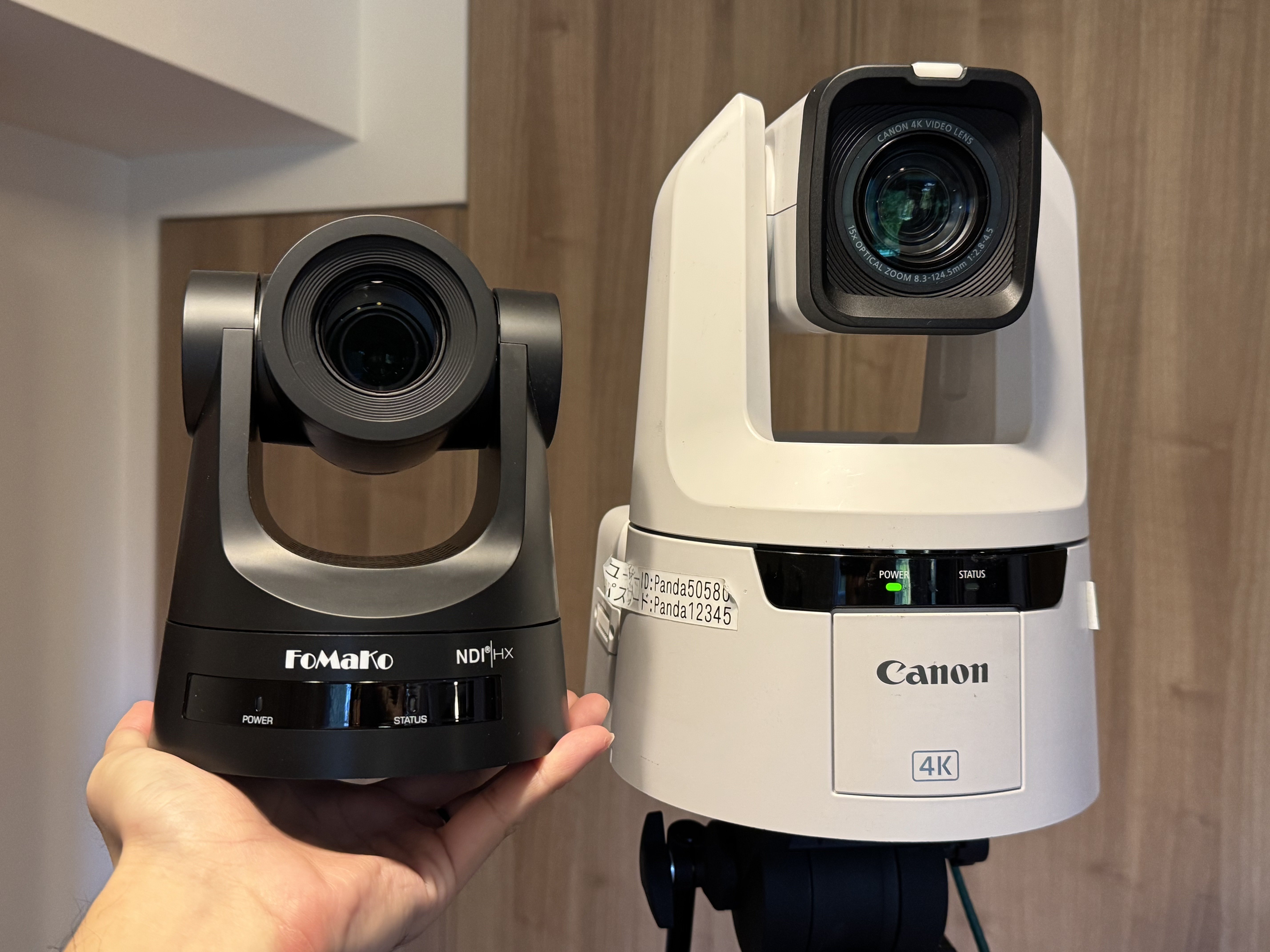 Canonの高額PTZカメラ「CR-N500」をカンファレンスのライブ配信 Canonの高額PTZカメラ「CR-N500」をカンファレンスのライブ配信