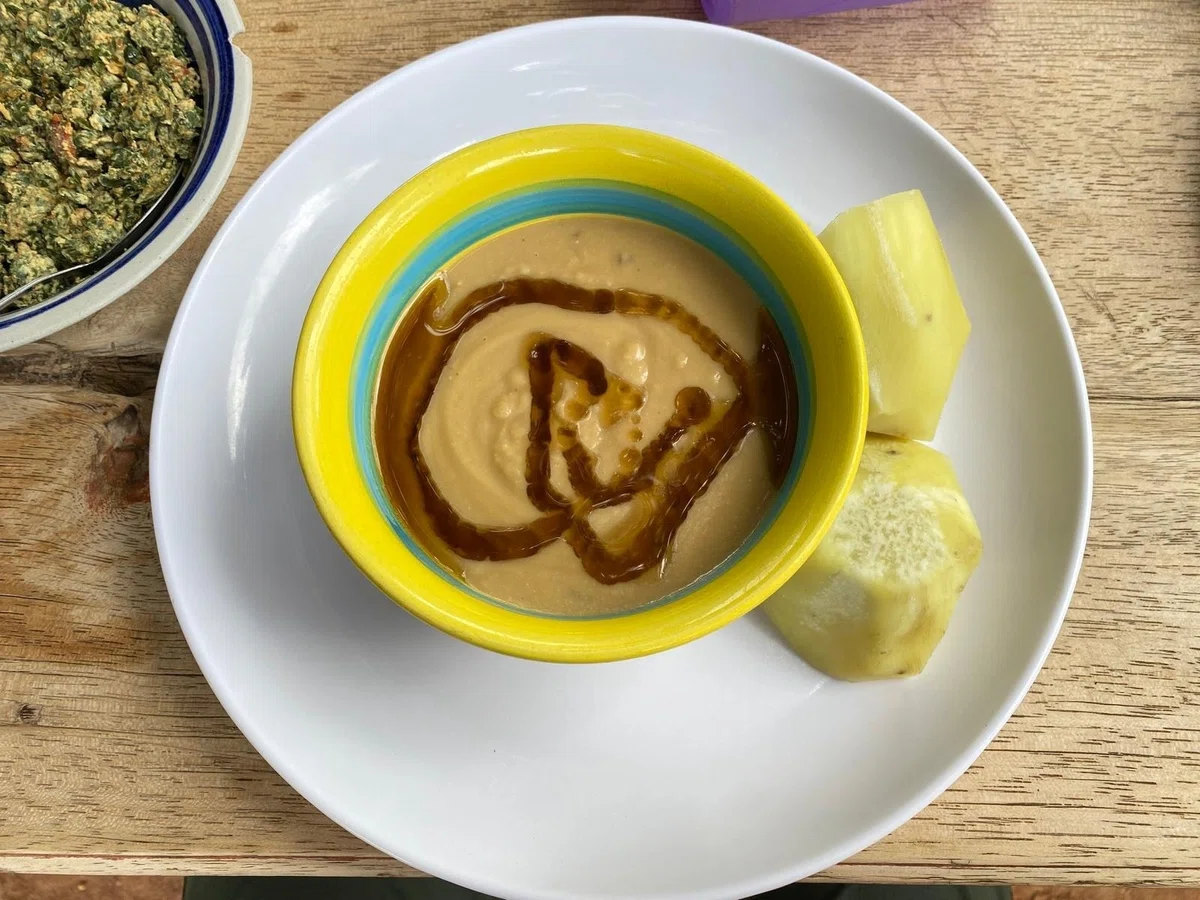 アチョリ料理を作ってみたよ！｜ウガンダ生活｜吉川歩