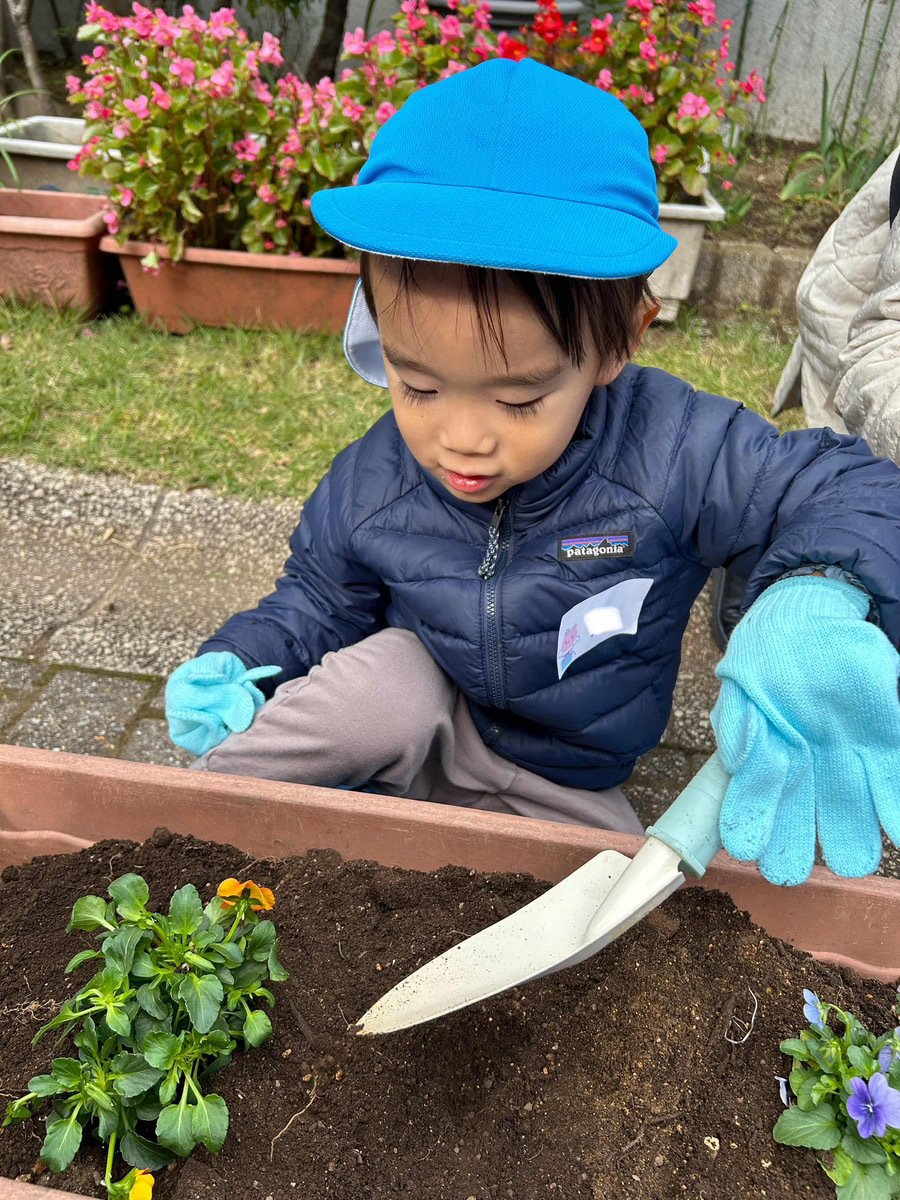 花植え体験会に参加しました！（マフィス横濱元町)｜Maffice -マフィス- | 保育専用note