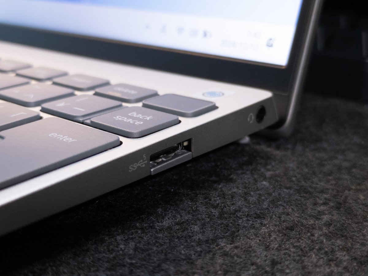 【ガジェットレビュー】スタイリッシュなAI搭載PC│DELL Inspiron 13 5330｜EmuLog＠在宅ワーク&ガジェット好き&物欲解放の備忘録