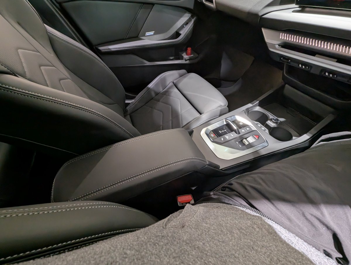 【これは次期候補】新型BMW1シリーズに試乗してきた話｜nasujin