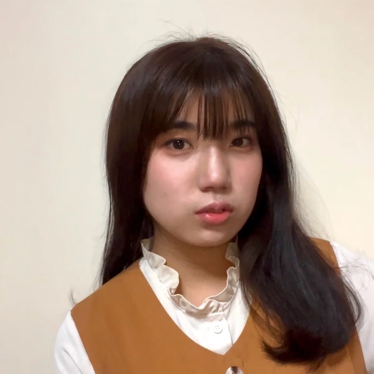 アーティスト紹介『STAGE Vol.8』SHOWROOM Online Live2024.12.14｜Ariella(アリエラ)