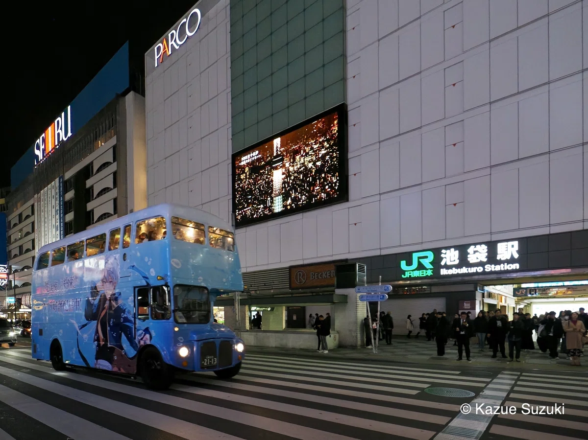 Photo Gallery「TOKYO × LONDON BUS」｜写真家 鈴木和枝 TOKYO × LONDON BUS