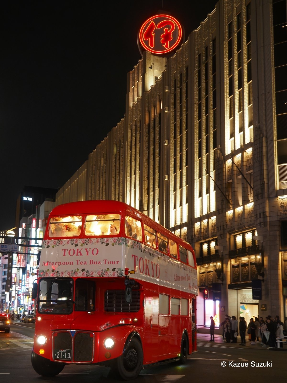 Photo Gallery「TOKYO × LONDON BUS」｜写真家 鈴木和枝 TOKYO × LONDON BUS