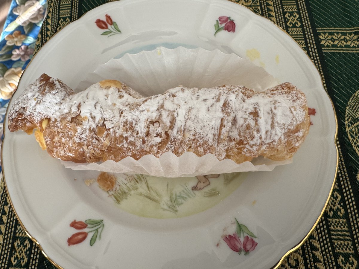 【ケーニヒスクローネ ヒルトンプラザ店】さんの「クローネ」｜Hiro／AIに取り組む65歳