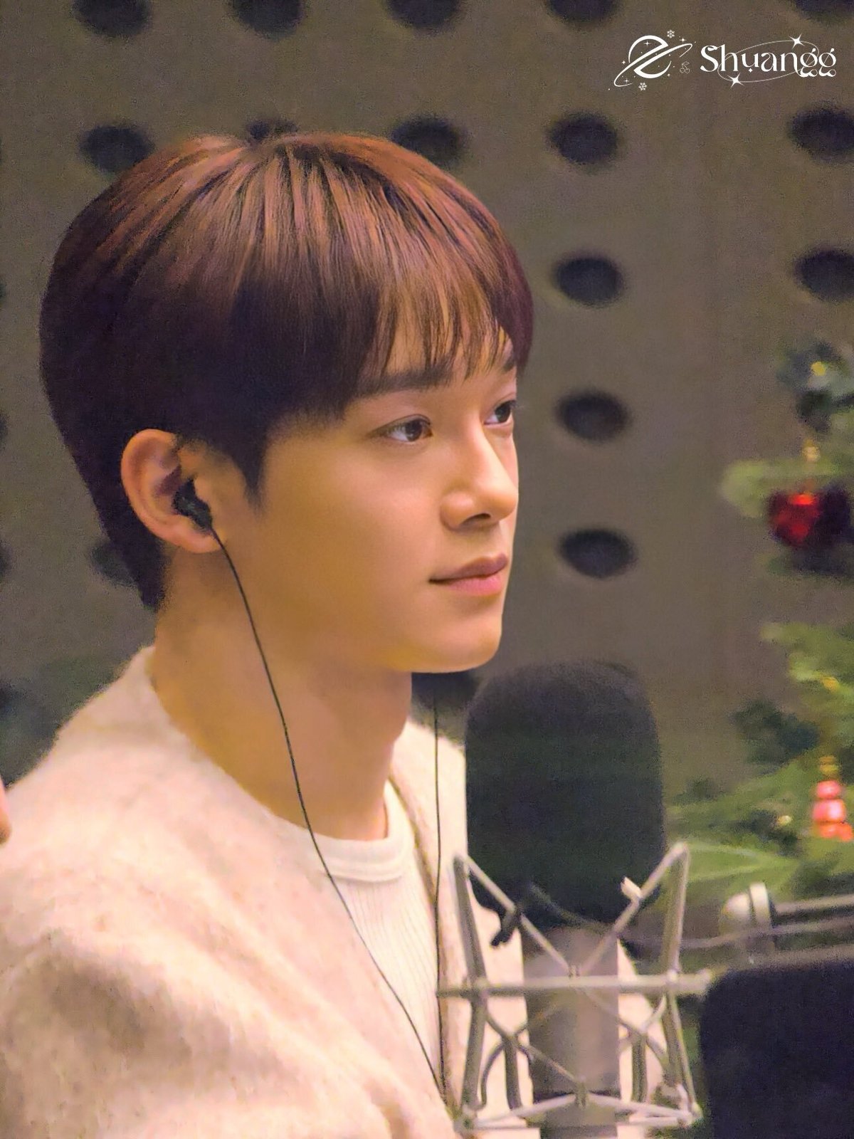 贅沢な歌とトーク120分のクリスマスプレゼント｜Charsound