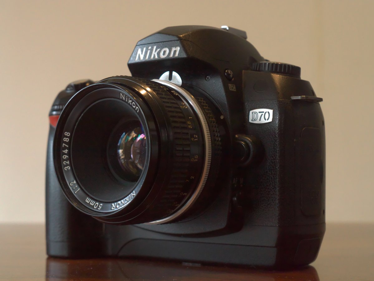 Nikon 一眼レフCCD機 D70 D40x と オールドニッコール｜らいだぁ～