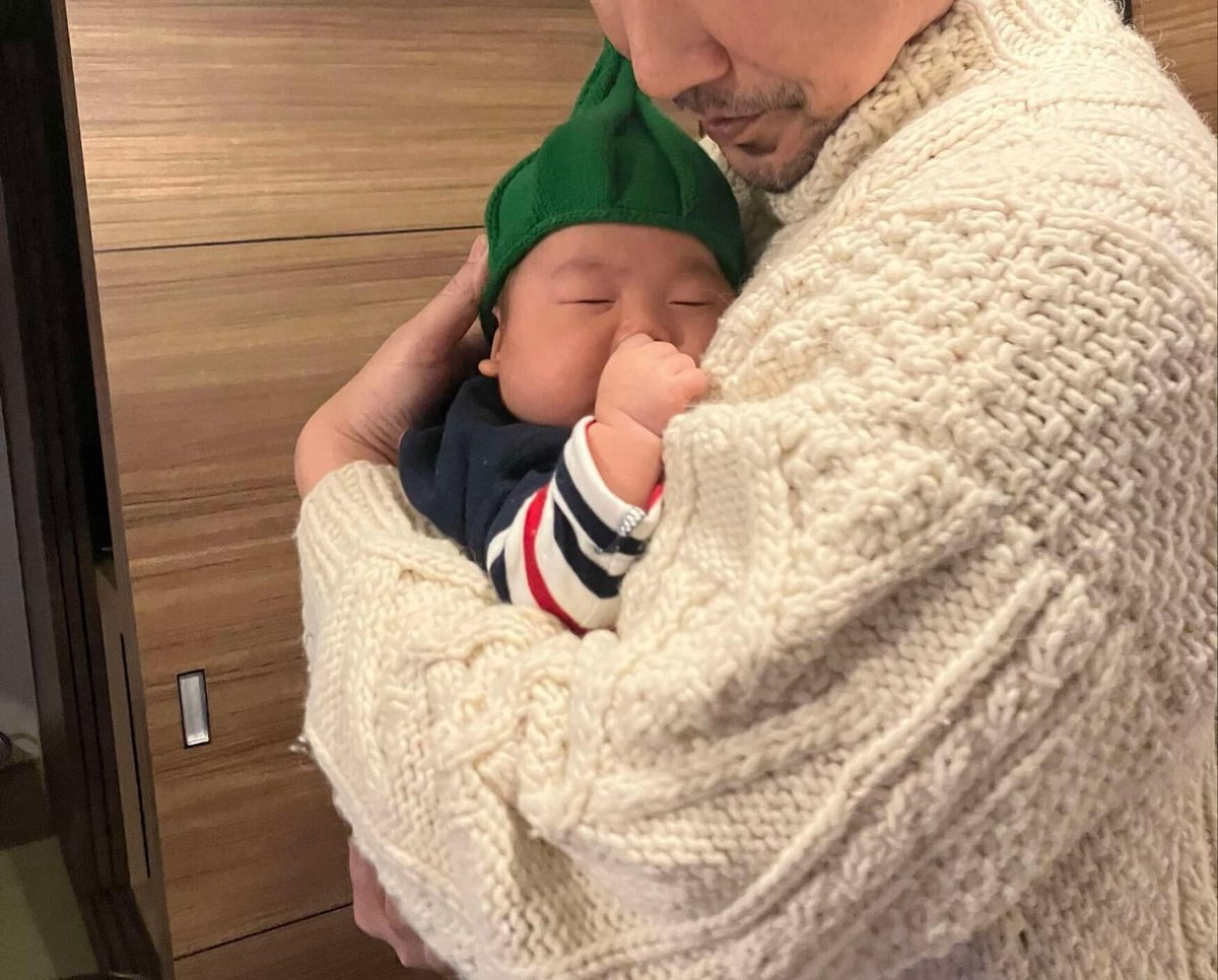 首すわり前でも大丈夫な縦抱っこ｜武田 信子 | Nobuko Takeda