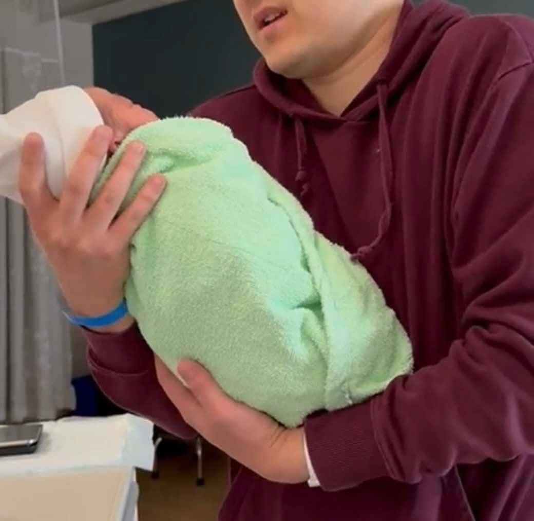 首すわり前でも大丈夫な縦抱っこ｜武田 信子 | Nobuko Takeda