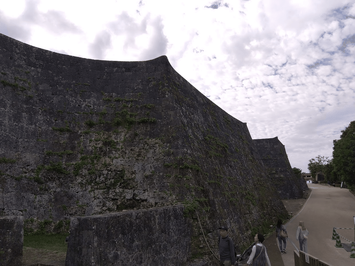 首里城 その城壁｜Hiro Funahashi