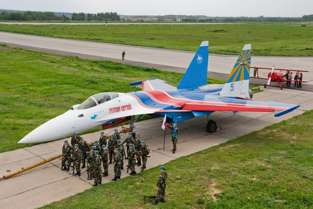 Su-27の系譜（2）～性能向上をめざした試作機と最新の能力向上型～｜たっつんさん