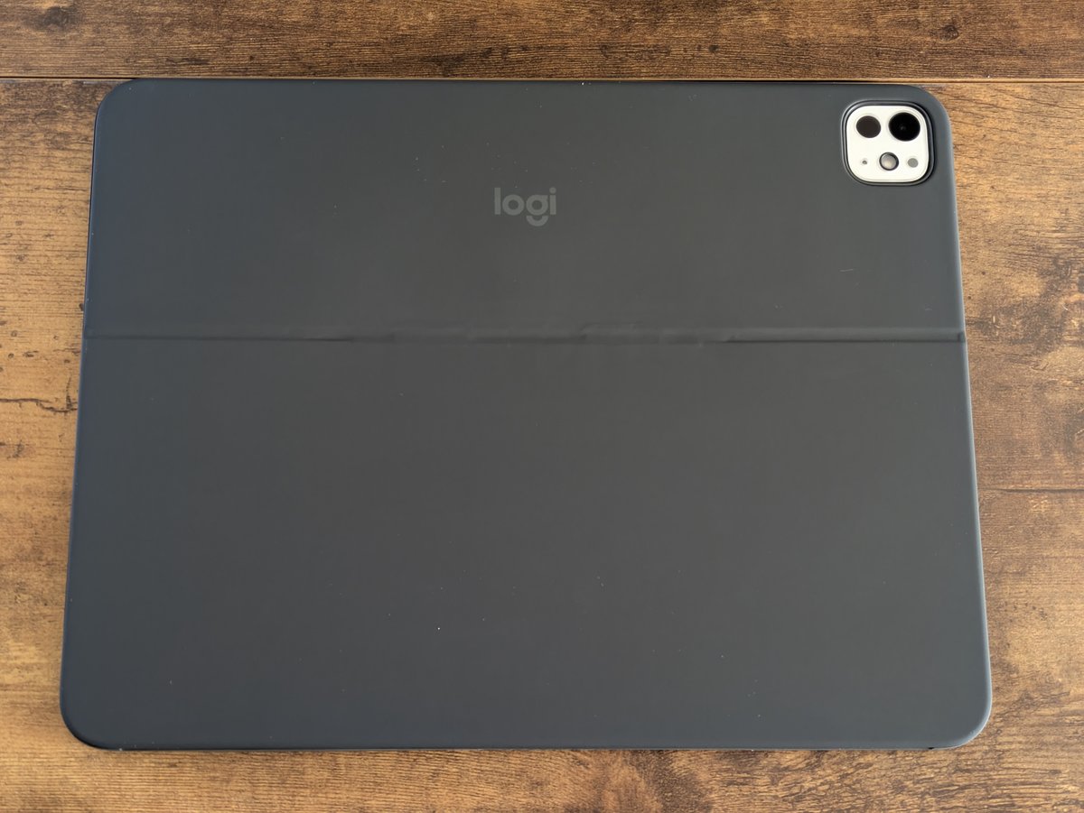 【ガジェットレビュー】ロジクール信者はコレ!? │ M4 iPad Pro用キーボード COMBO TOUCH｜EmuLog＠在宅ワーク&ガジェット好き&物欲解放の備忘録