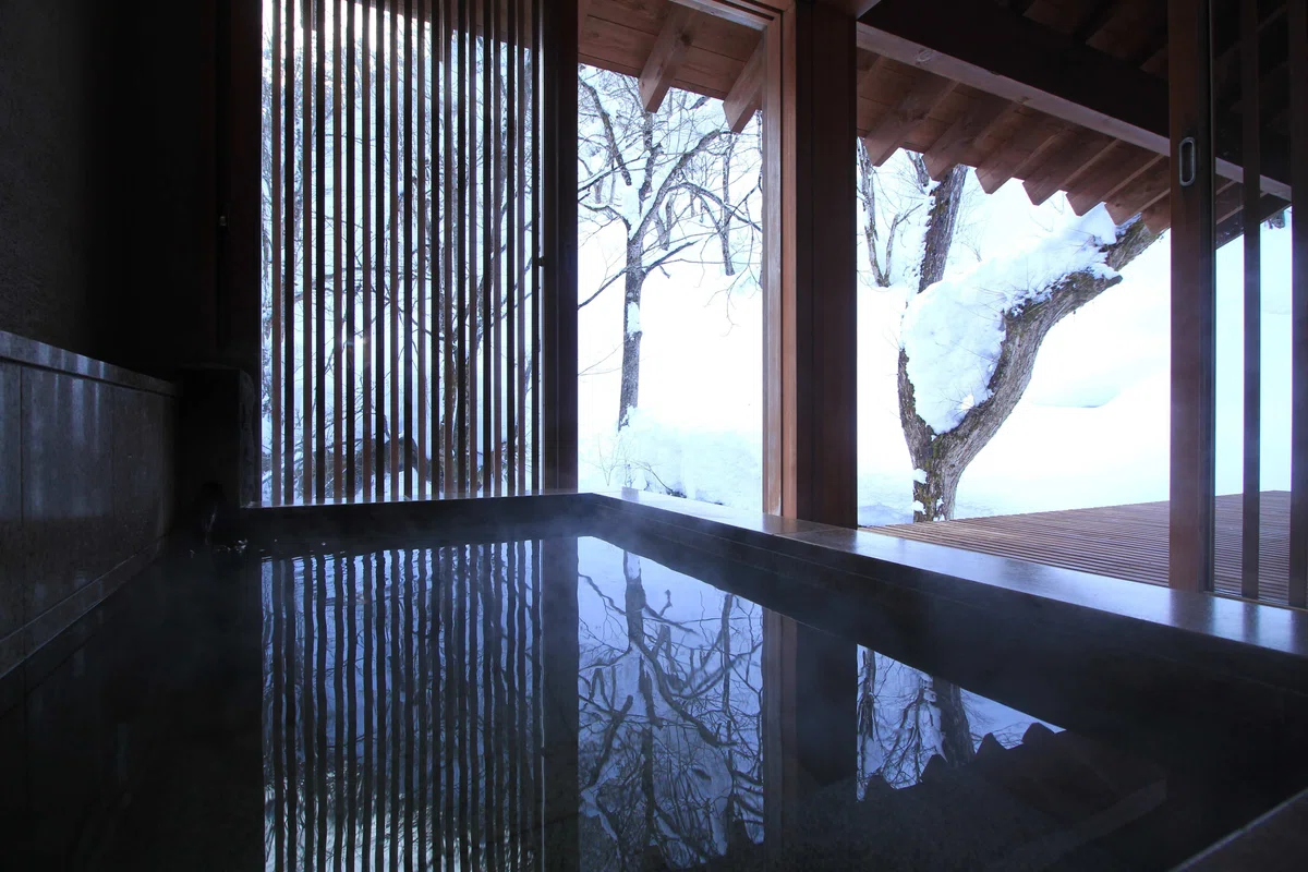 冬の山人-yamado-の雪見風呂｜山人の創り方@Hikarusasaki