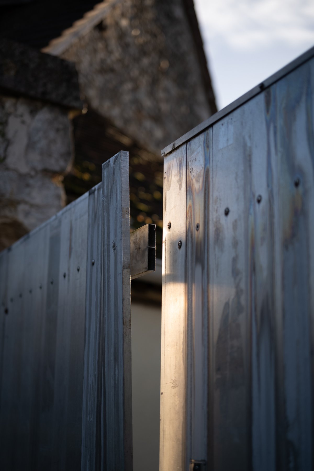 ライカM10-Dで撮り比べ 135万円 vs 9万円の50mmレンズ｜Taisuke Yoshida