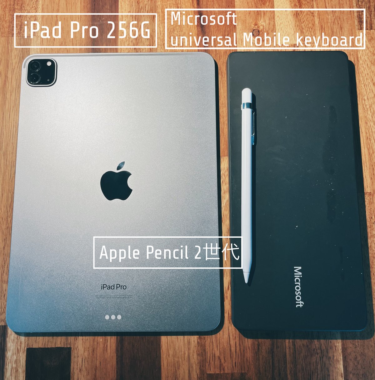 iPadで絵を描く私｜saki_813