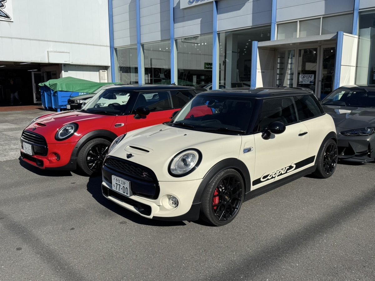 紅白のBMW MINI (^_^)｜Studie AG 相澤康弘