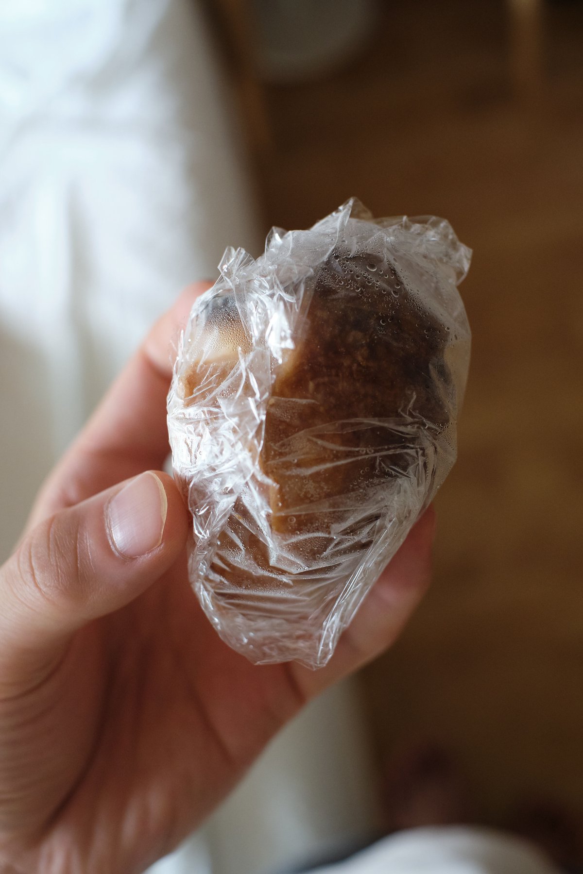 Pergear 25mm F1.7 は解像力高めでハイライトはにじむ｜toru