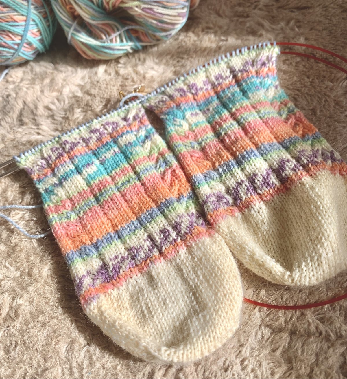 opal毛糸、新作『つむじ風』で編んでみた｜cotto mou/心躍る手編み靴下作家の備忘録