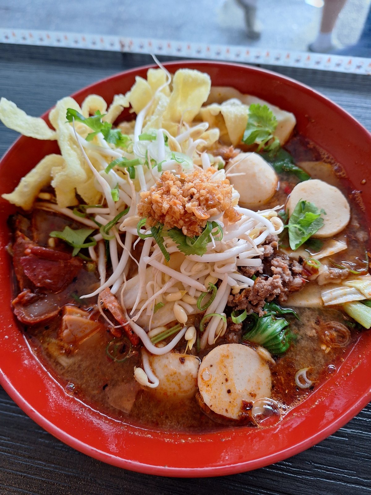 世界で孤独のグルメ：🇦🇺ケアンズのトムヤムクンヌードル｜𝐊𝐄𝐍 𝐒𝐊𝐘𝐖𝐀𝐋𝐊𝐄𝐑