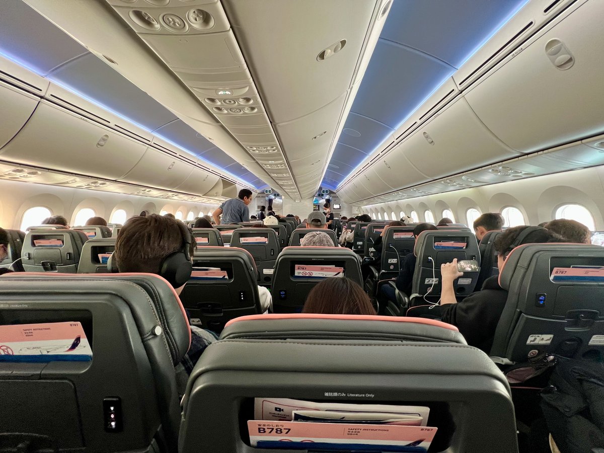 乗り手の力量が試されるANAのLCC Air Japanで飛んでみた｜solitude