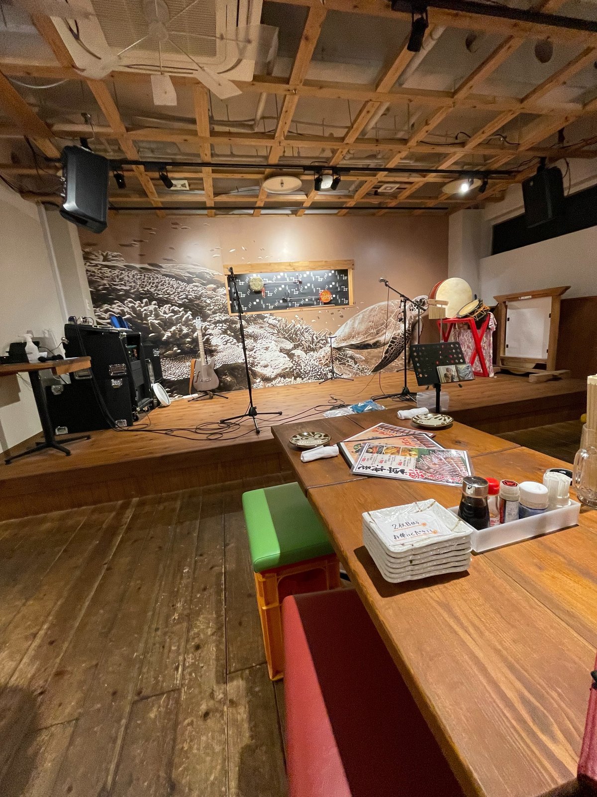 ♪島唄ライブ おばあの家 海音（みおん）〜沖縄〜｜akeminsu☆