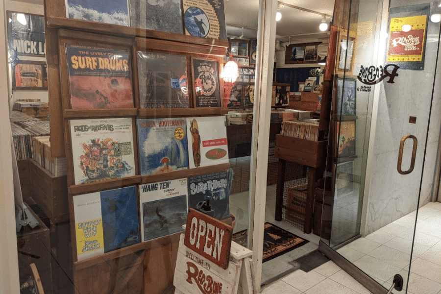 レコードショップ巡り 大阪~心斎橋編~｜China Koike