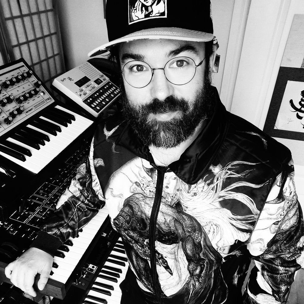 Interview ：Alpha Chrome Yayoー自由で創造的な人生、ルールを破る大切さ｜サム(Kota)