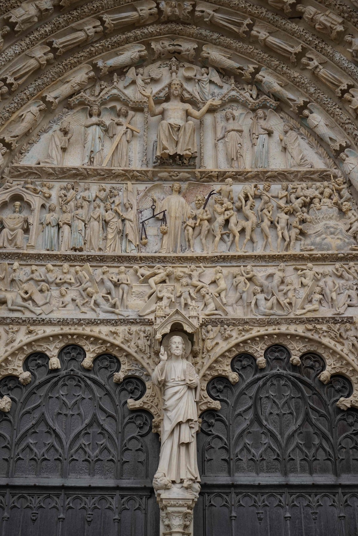 色鮮やかな光の中で祈る｜J plus S